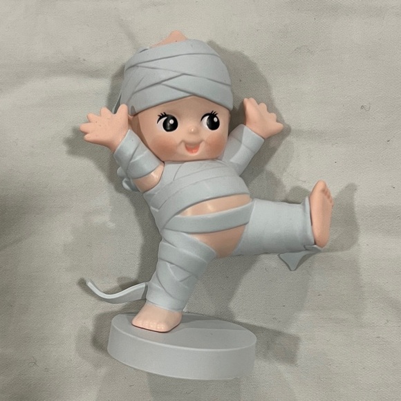 Kewpie | Toys | Smoko Kewpie Halloween Blind Box Figure Mummy Kewpie ...